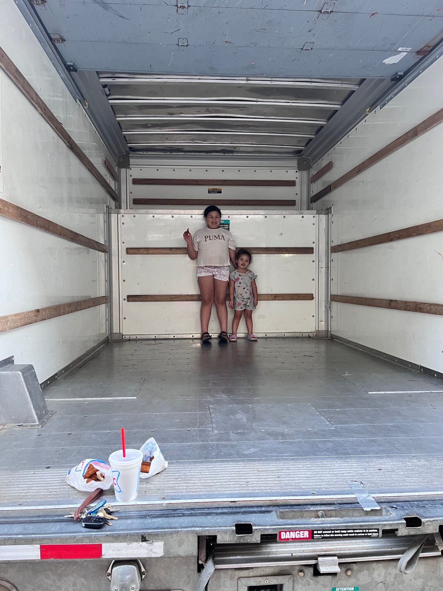 The Most Genius Moving Tips to Make Your Move a Breeze - By Hannah Ruth